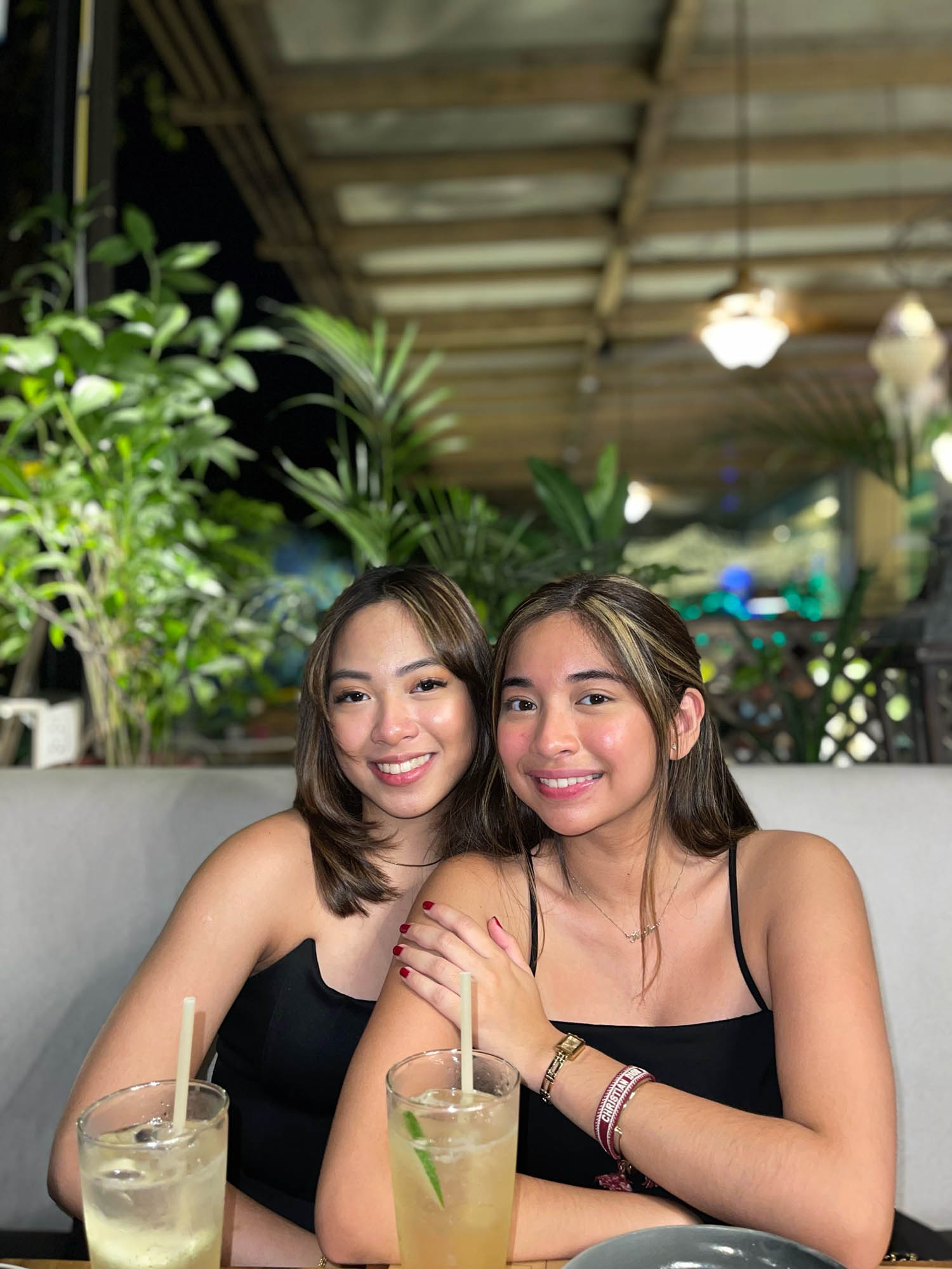 College friends make own stylish clothing line - You.com.ph